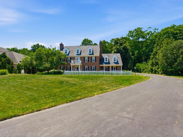 19185 Alta Vista Dr