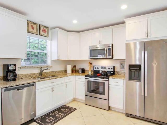 19185 SE Homewood Ave, Jupiter, FL 33469 | MLS #B26006