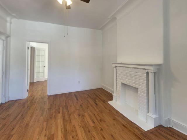 1918 Cortelyou Road 2