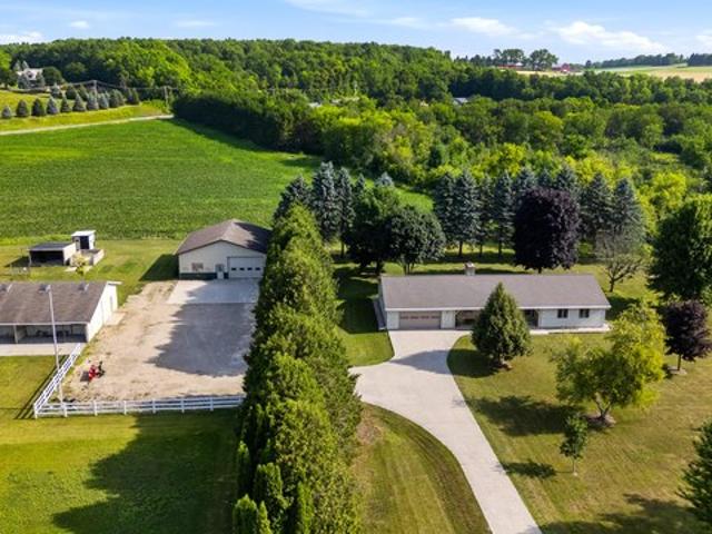 1918 County Highway H, Farmington, WI 53040