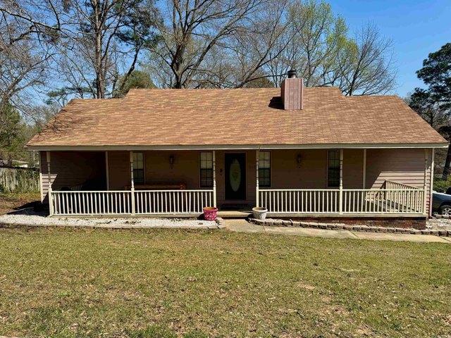 1918 Doris Dr, Benton, AR 72015