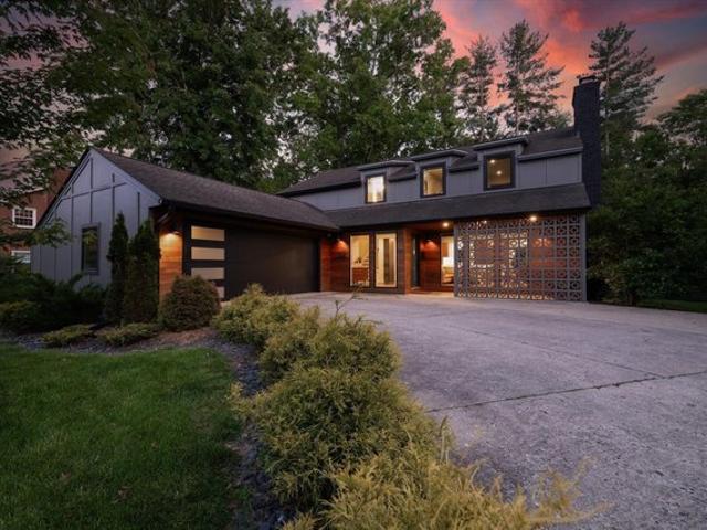 1918 E Ruby Ln, Bloomington, IN 47401