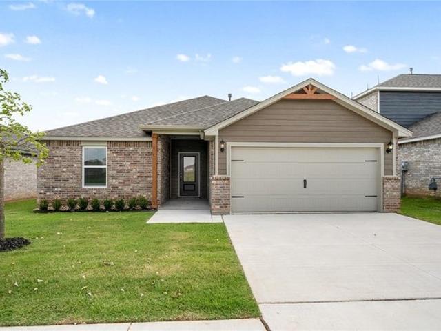 1918 Redwood Ln, El Reno, OK 73036
