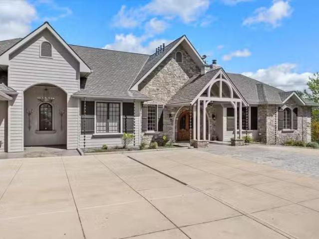 1918 Stevens Road, Eagle Point OR 97524