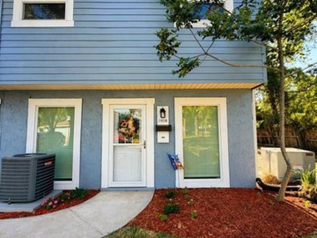 1918 Willowood Dr, Jacksonville, FL 32225