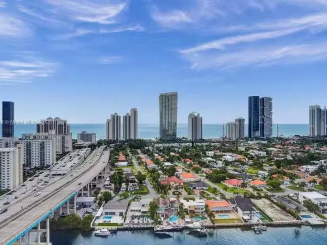 19195 NE Mystic Pointe Dr #3008, Aventura, FL 33180 MLS A117.