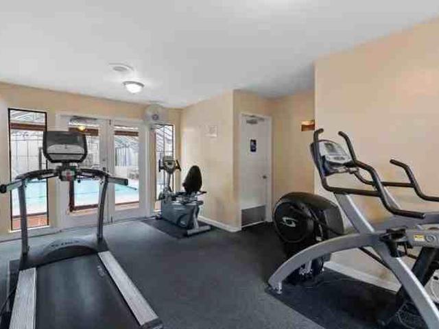 1919 Alameda de las Pulgas, Unit 104 1 Bedroom Condo for Rent at 1919 Alameda De Las Pulgas, San Mateo, CA 94403 Beresford Park