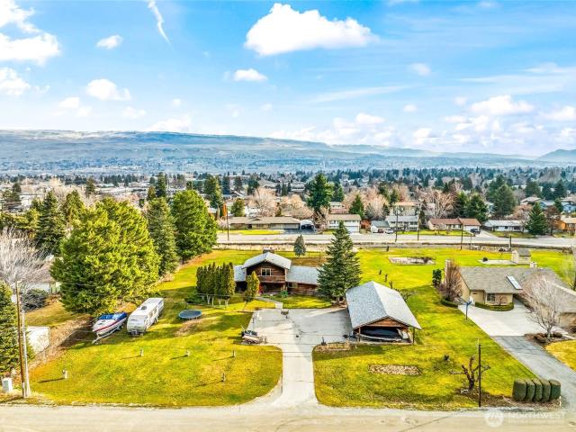 1919 B Fifth St, Wenatchee, WA 98801 | Compass