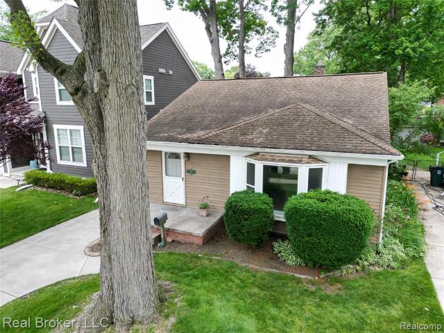 1919 Fern Street