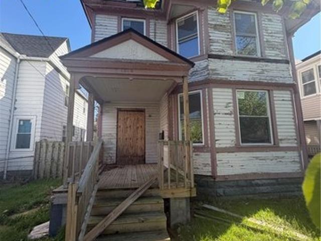 1919 Holmden Ave, Cleveland, OH 44109