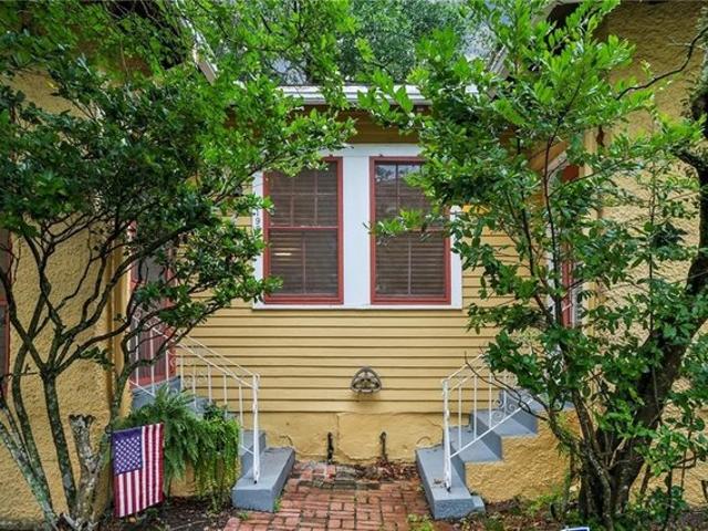 1919 Joseph St, New Orleans, LA 70115