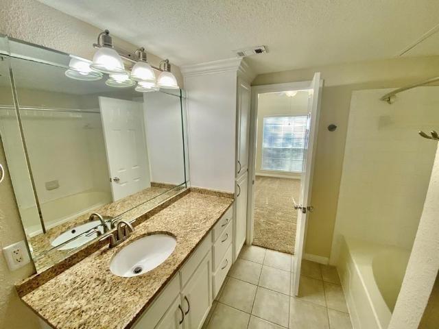 1919 Post Oak Park dr Drive 1114
