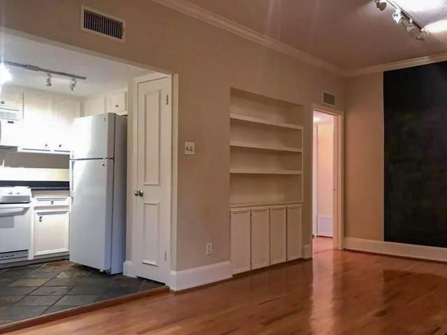 1919 Portsmouth 2 Bedroom Apartment for Rent at 1919 Portsmouth St, Houston, TX 77098 Neartown Montrose