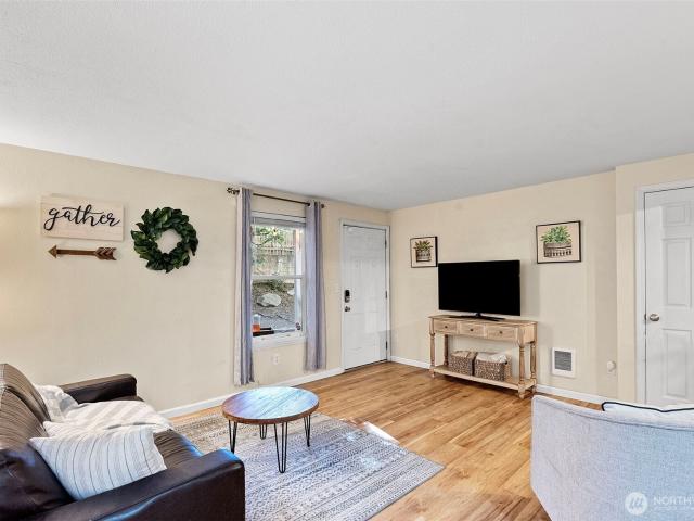 1919 S I St, Unit 2, Tacoma, WA 98405 | MLS #2509