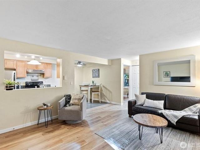 1919 S I St Apt 2, Tacoma, WA 98405
