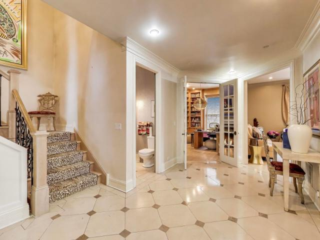 1919 S Prairie Avenue # 3