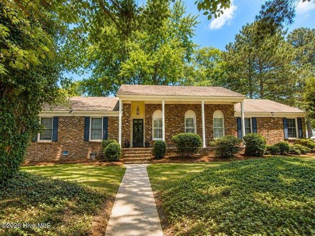 1919 Sherwood Dr, Greenville, NC 27858