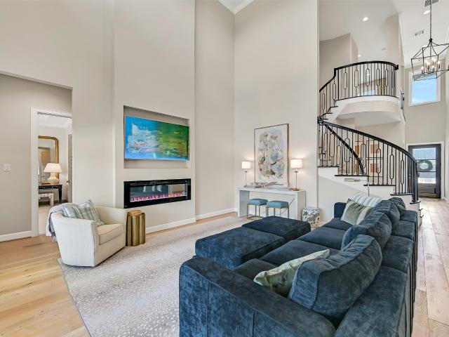 1919 Silver Point Court