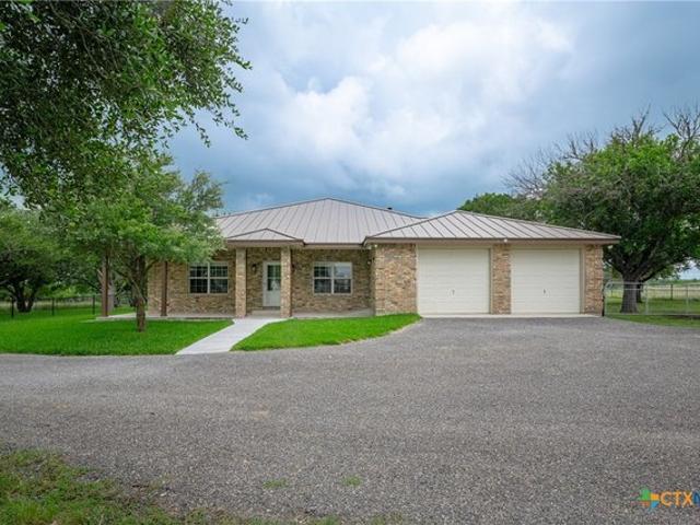 1919 Wetz Rd, Marion, TX 78124