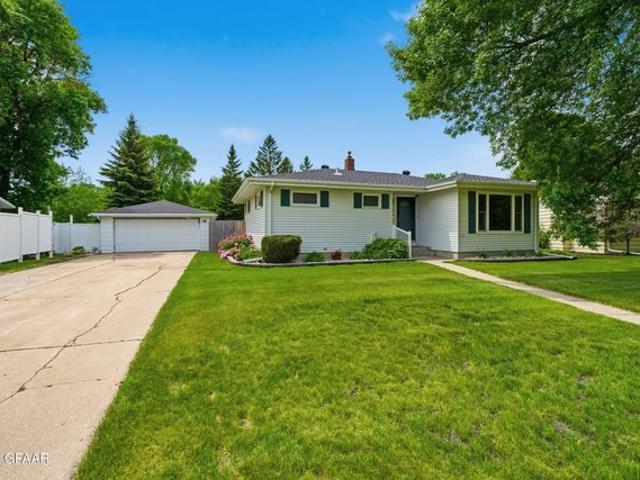 1919 14th Ave NW, East Grand Forks, MN 56721