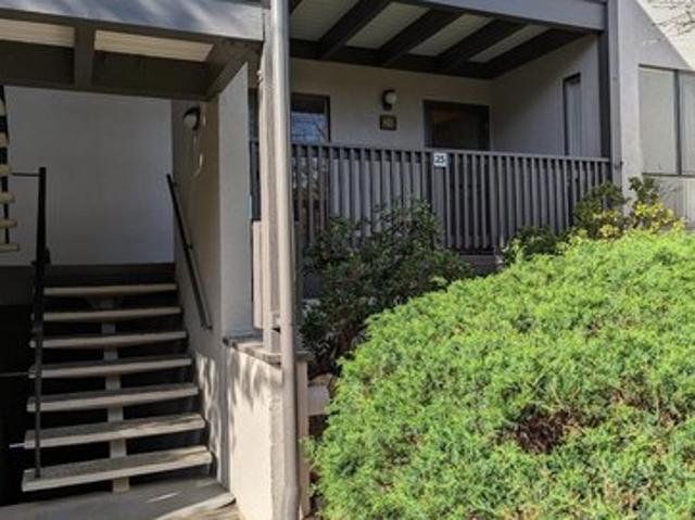 19100 Crest Ave Apt 25, Castro Valley, CA 94546
