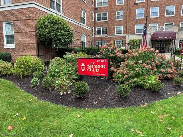 19101 Van Aken Blvd Apt 127, Shaker Heights, OH 44122