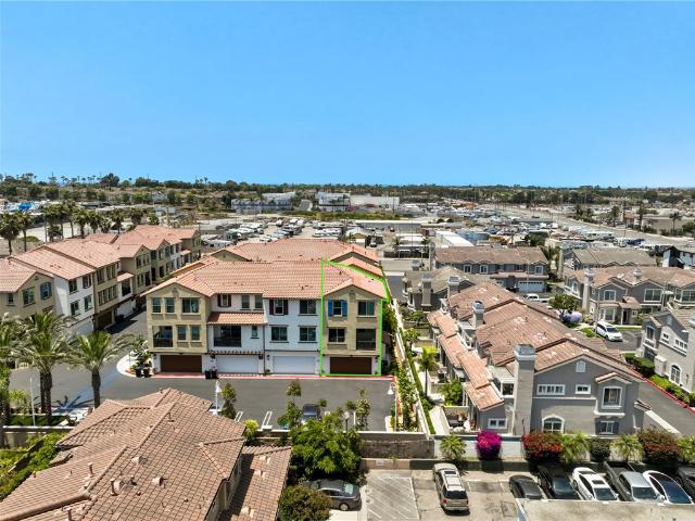19101 Bluewave Ct, Huntington Beach, CA 92648 | MLS #PW26060 | Compass