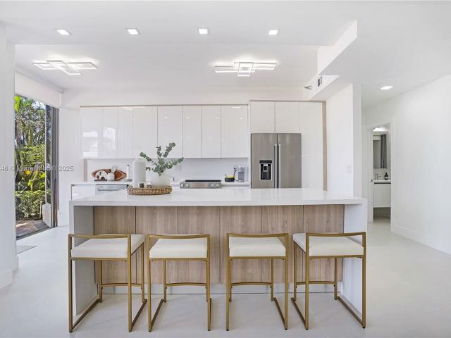 19101 Mystic Pointe Dr Unit 111, Aventura, US, FL