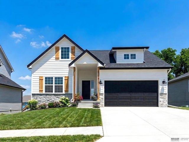 19102 Fir St, Gretna, NE 68028