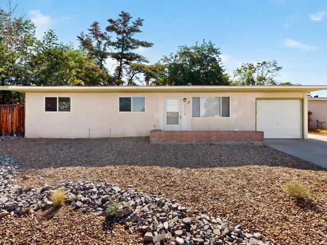 1910 Macbeth Ct NE, Albuquerque, NM 87112