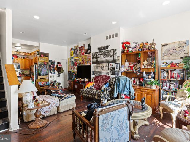 1910 N 17th St, Philadelphia, PA 19121 | MLS #PAPH2610 | Compass