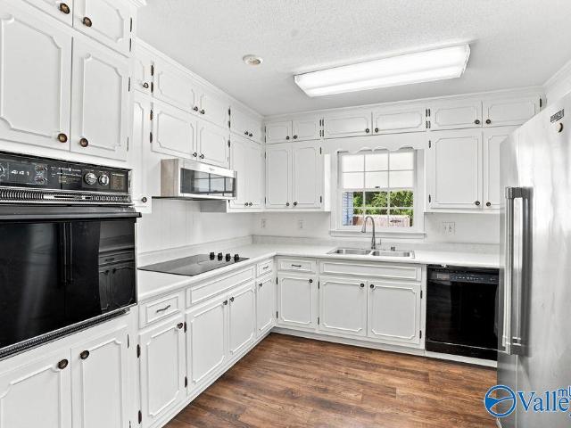 1910 Azalea Circle SW