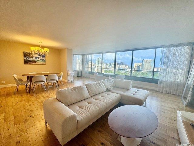 1910 Ala Moana Blvd Apt 22C, Honolulu, HI 96815