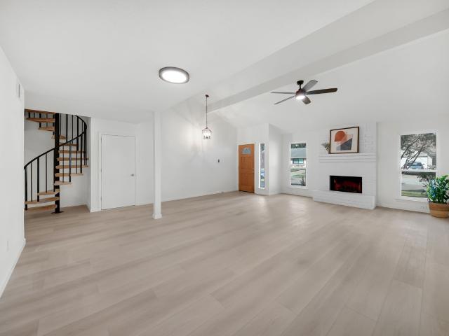 1910 Brushy Creek Drive