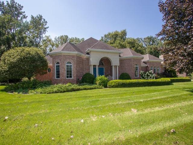 1910 Catkin Cir, Chesterton, IN 46304