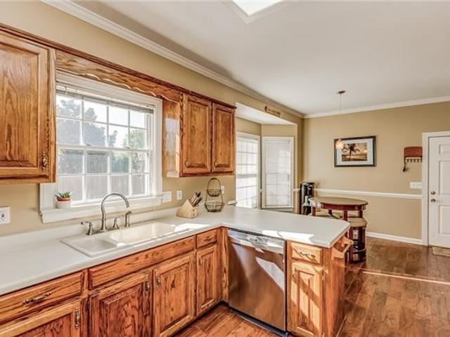 1910 Chartwell Ct