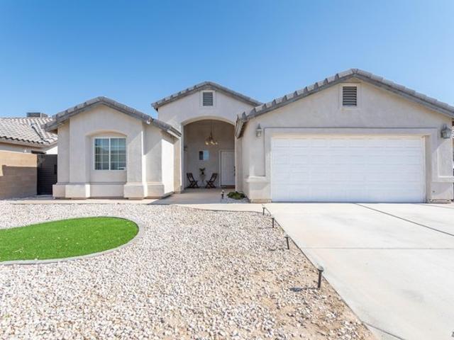 1910 E Los Olivos Dr, San Luis, AZ 85336
