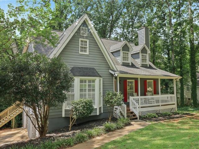 1910 Fernwood Drive