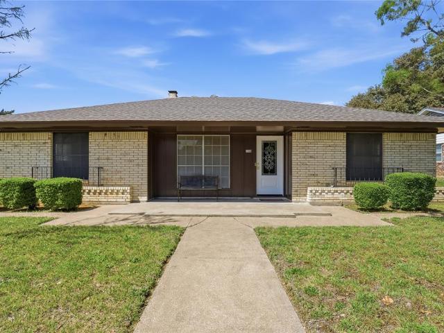 1910 Green Meadow Ct, Arlington, TX 76013 | MLS #21229 | Compass