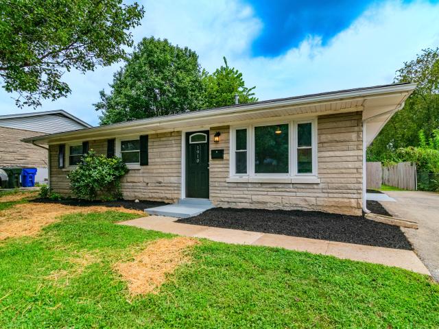 1910 Greenleaf Drive