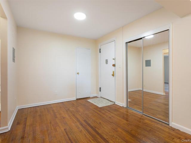 1910 Pelham Parkway S 5C