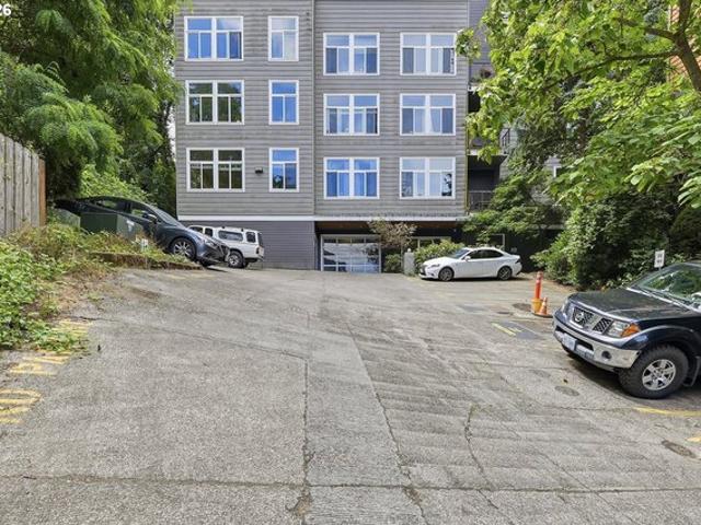 1910 SW 18th Ave Apt 43, Portland, OR 97201