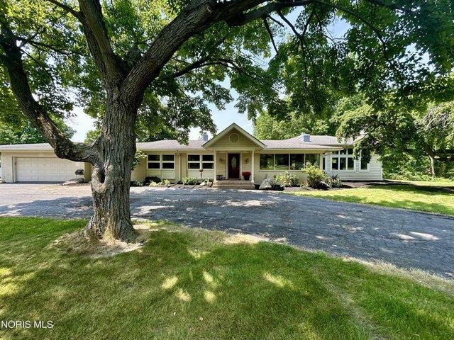1910 S Holland Sylvania Rd, Maumee, OH 43537