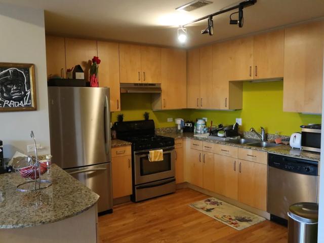 1910 S State St, Unit 211, Chicago, IL 60616 | MLS #12606 | Compass