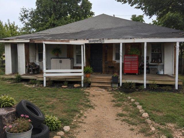 1910 Saint Louis St, Gatesville, TX 76528