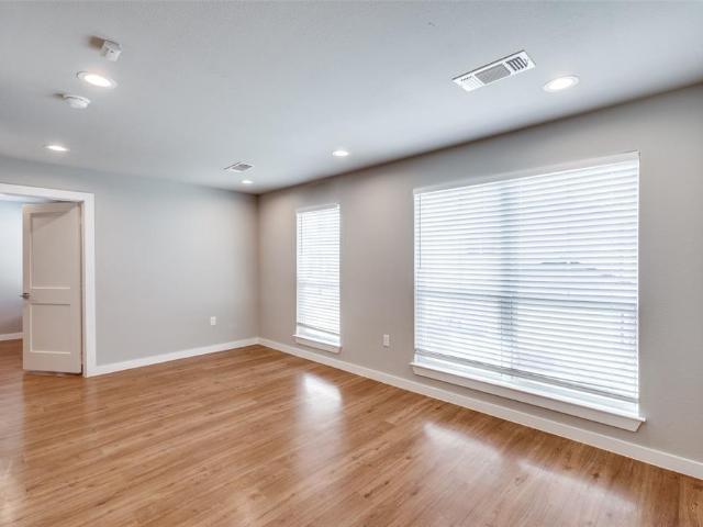 1910 Sena Street # 102