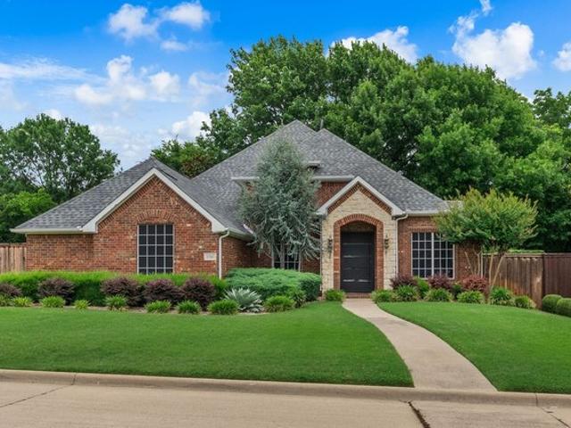 1910 Skipaway Dr, Rowlett, TX 75088