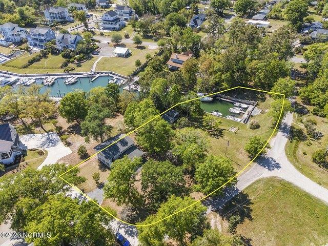 1910 Sneeden Dr, Wilmington, NC 28411