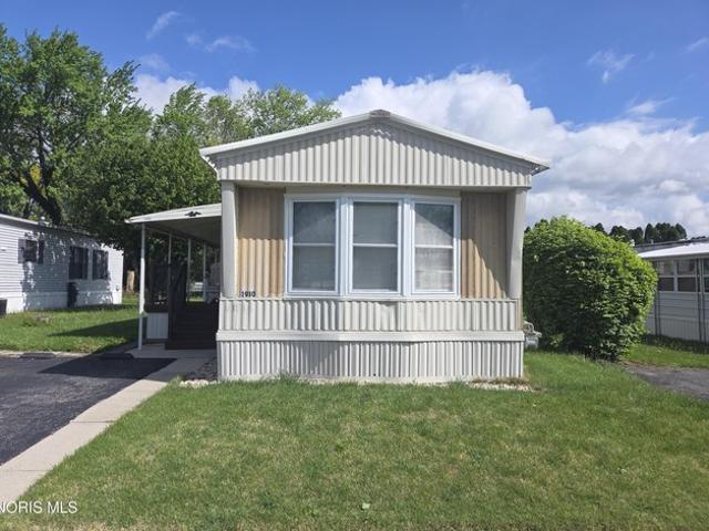 1910 Southshore Dr, Findlay, OH 45840