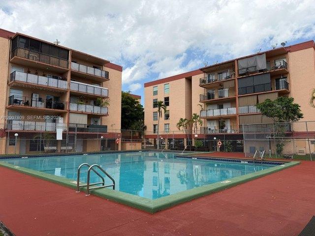 1910 W 56th St Unit 3121B, Hialeah, FL 33012